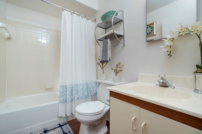 Clinton Place Apartments For Rent in Clinton Township, MI | ForRent.com