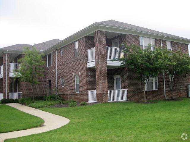 The Metropolitan and Greenlaw Place Apartm... Apartments For Rent in ...