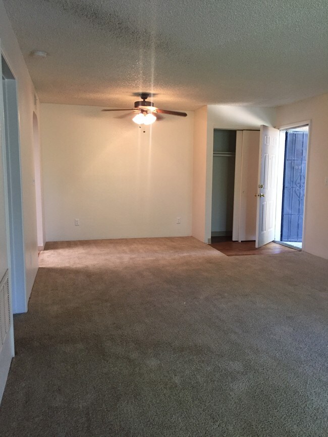 Shadow Ridge Apartments - Scottsdale, AZ | ForRent.com