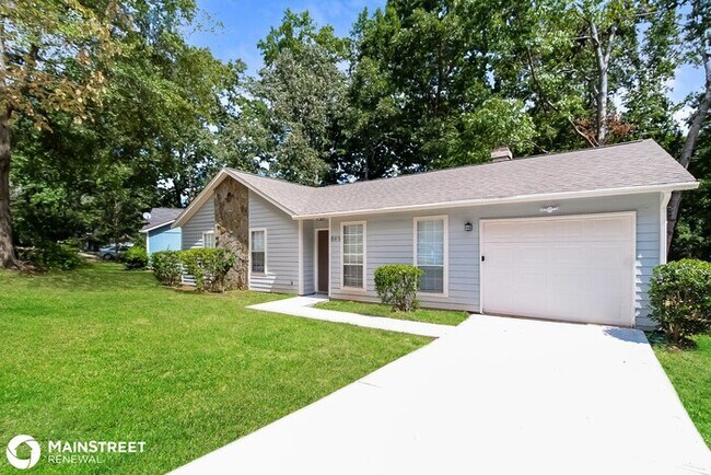 865 Greenhedge Dr - House for Rent in Stone Mountain, GA | ForRent.com