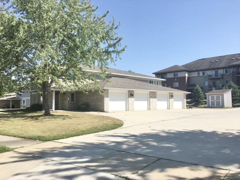 263 Meadowside Dr | Verona, WI | Starting at $1,700 | ForRent.com