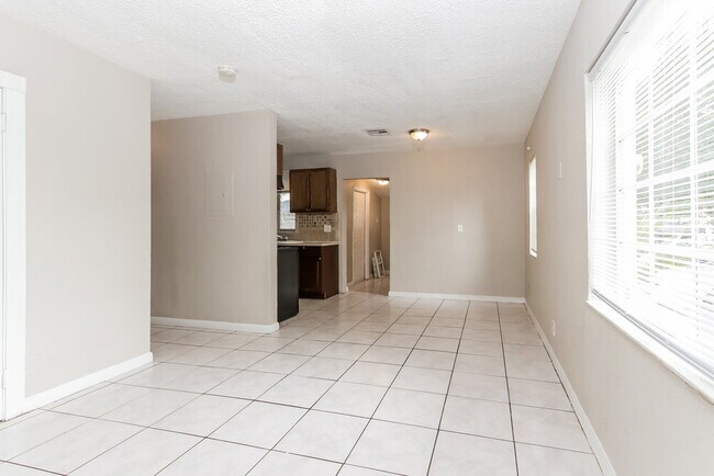 5809 Pinewood Ave - House Rental in West Palm Beach, FL | ForRent.com