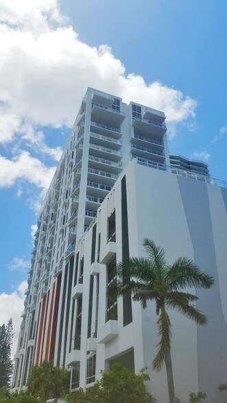 The Crimson | Miami, FL | Starting at $3,100 | ForRent.com