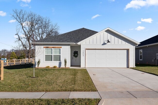 New 3 Bedroom 2 Bath Luxury Townhomes - C... - House Rental in ...