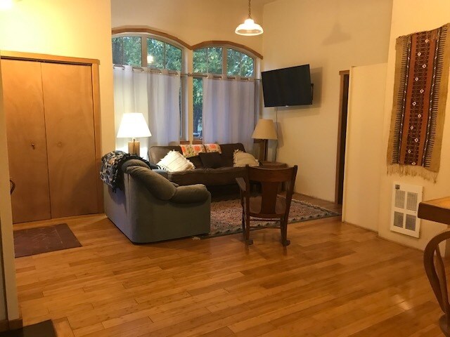 85882 McBeth Rd - House for Rent in Eugene, OR | ForRent.com
