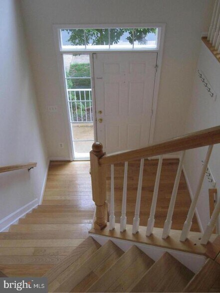1225 Wild Hawthorn Way Off-Campus Housing, Reston, VA