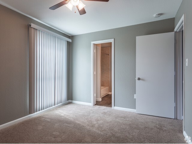 Country Club Place Apartments Off-Campus Housing, Houston, TX