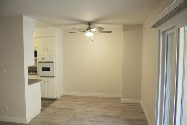 330 N Crescent Dr Unit 302 - Beverly Hills, CA | ForRent.com