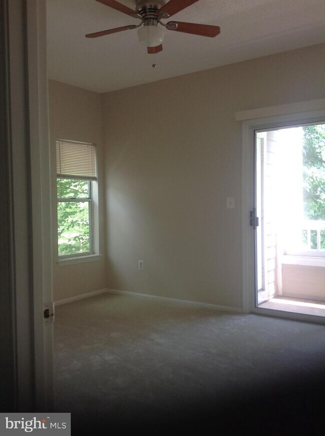 14321 Climbing Rose Way Unit 201 - Centreville, VA | ForRent.com