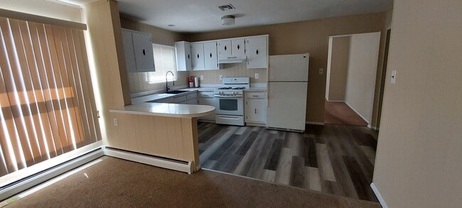 407 Jamaica Blvd - House Rental in Toms River, NJ | ForRent.com