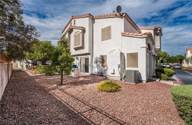 4032 Castle Cove Dr Townhome - Townhome Rental in Las Vegas NV ...