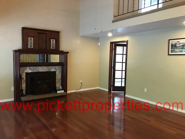 Huge home on Lake Symington! - House Rental in Bremerton, WA | ForRent.com