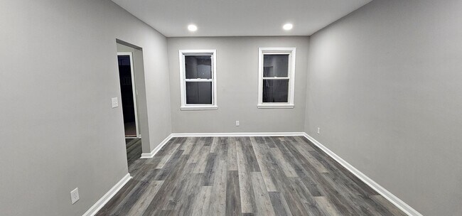 Fully renovated Four-Bedroom house in Spar... - House Rental in ...