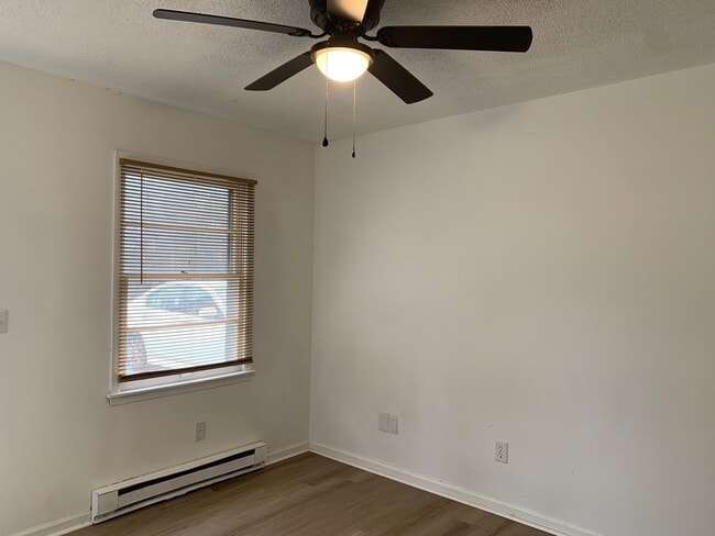 1275 Lynch Mill Rd Unit A3 Off-Campus Housing, Altavista, VA