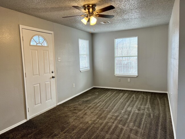 1048 N Trenton Ave Off-Campus Housing, Tulsa, OK