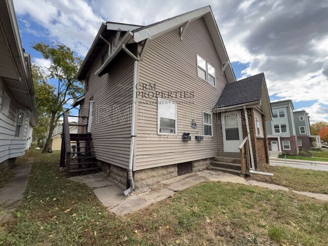 301.5 N Temple Ave Off-Campus Housing, Indianapolis, IN