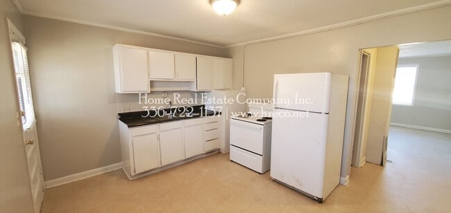 1235 Gholson Ave S East Unit 1235-B Off-Campus Housing, Winston-Salem, NC