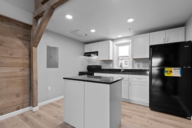 10 Monarch Way Unit 203 - Portsmouth, NH | ForRent.com