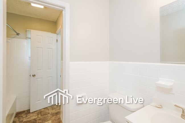 1602 St Michaels Rd Off-Campus Housing, Columbia, SC