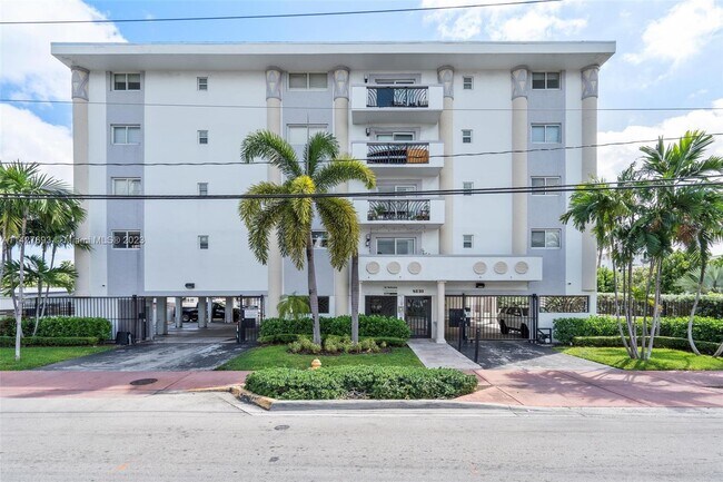 8101 Crespi Blvd Unit 201 - Apartments for Rent | ForRent.com
