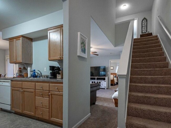 3 bedroom 3 bath in Shawnee Heights House - House Rental in Topeka, KS | ForRent.com