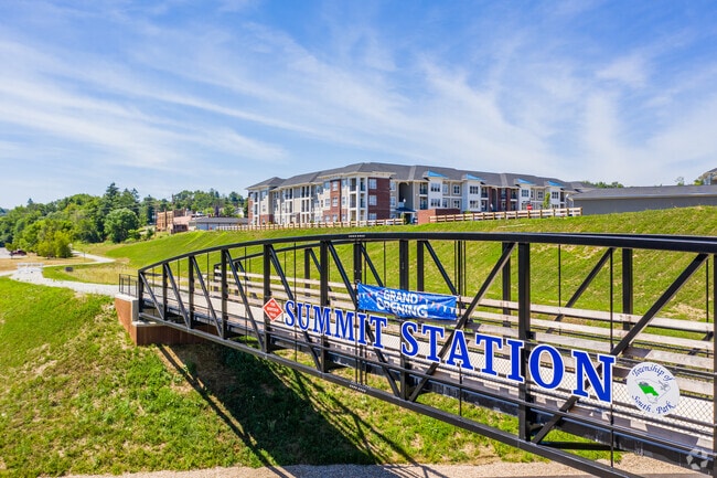 The Flats at Summit Station Apartments For Rent in South Park, PA ...