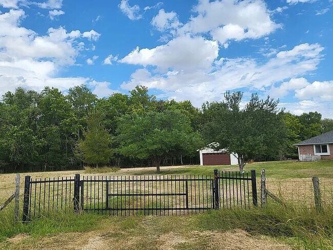 33802 Pecan Hill Dr House - House Rental in Brookshire, TX | ForRent.com