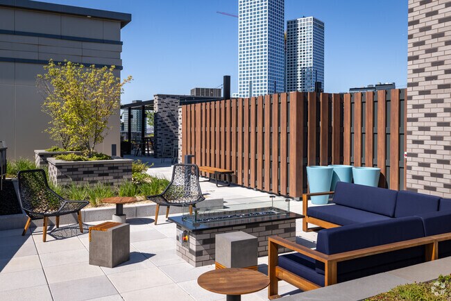 New York University | Off-Campus Housing Search