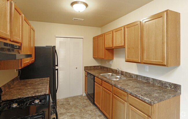 Brook Run Apartment Complex - Florence, KY | ForRent.com