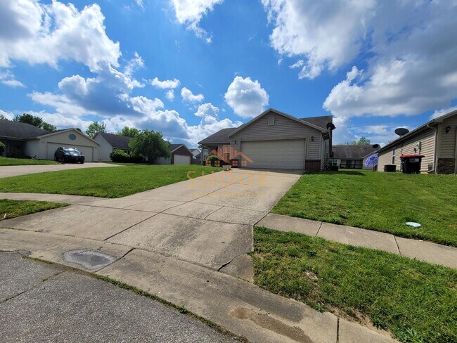 West Lafayette 3 BR Home on Cul-de-sac - House Rental in West Lafayette ...