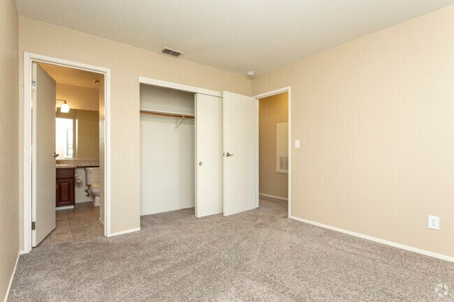 Crown Ridge Apartments For Rent in Modesto, CA | ForRent.com