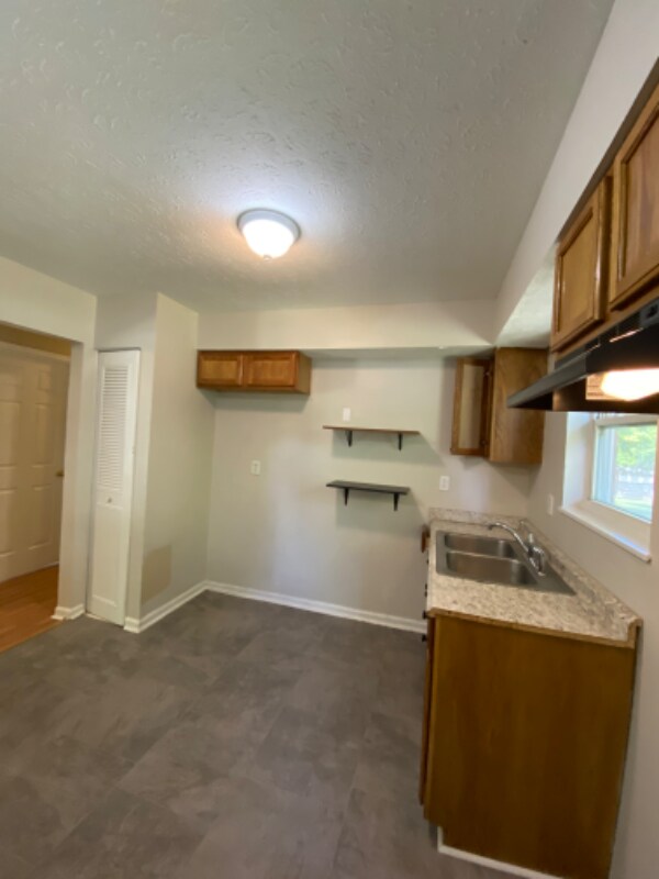 10107 Coralwood Dr House - House Rental in Louisville, KY | ForRent.com