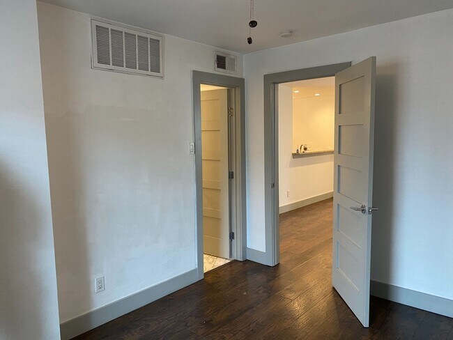 Boxtree #110 - House Rental in Dallas, TX | ForRent.com