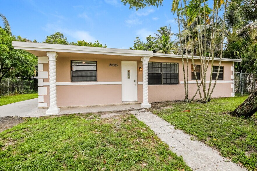 20805 NW 38th Ave - House for Rent in Miami Gardens, FL | ForRent.com