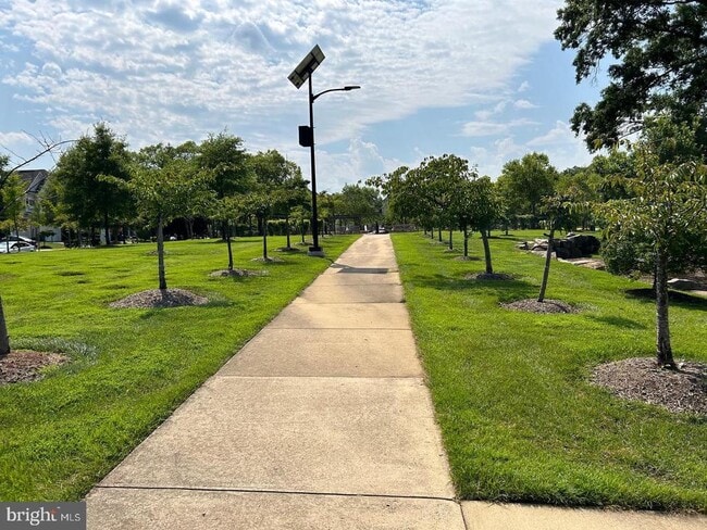 5658 Lierman Cir Off-Campus Housing, Centreville, VA