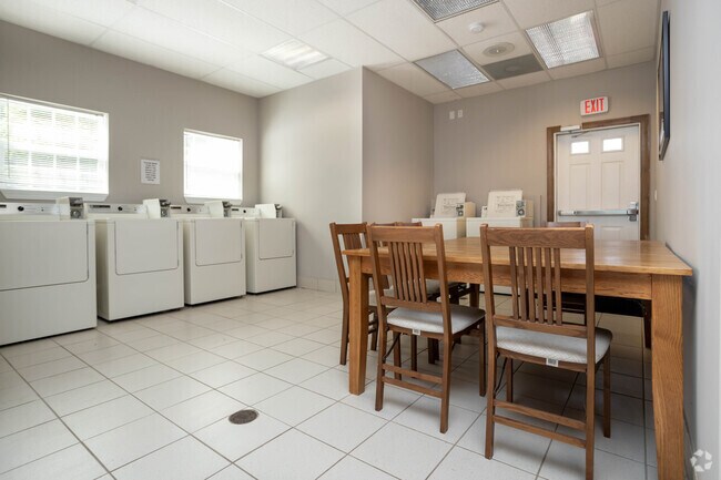 Center Pointe at Radisson Apartments - Baldwinsville, NY | ForRent.com