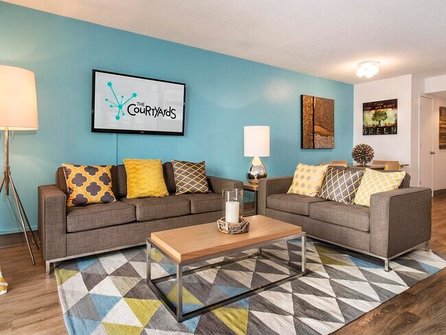 Courtyards Student Apartments | University of Florida | Off-Campus ...