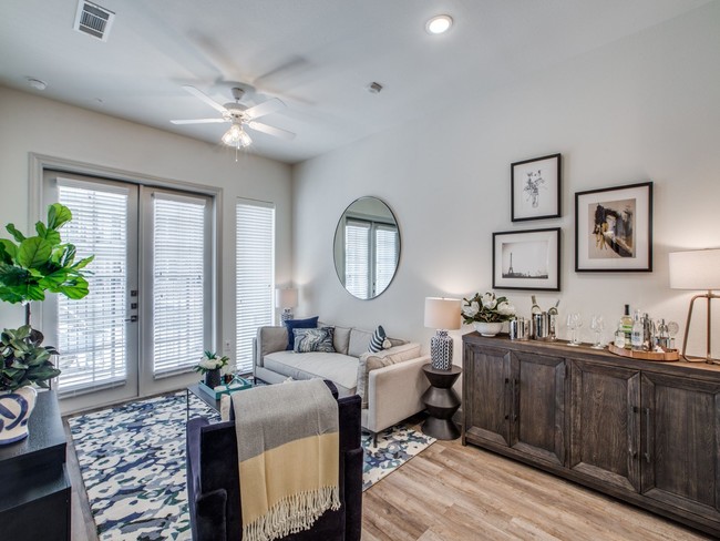 Citadel Apartments - Houston Heights, TX | ForRent.com