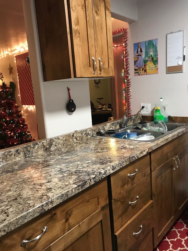 ALL utilities Included 2 Bedroom Apartment... - House Rental in ...