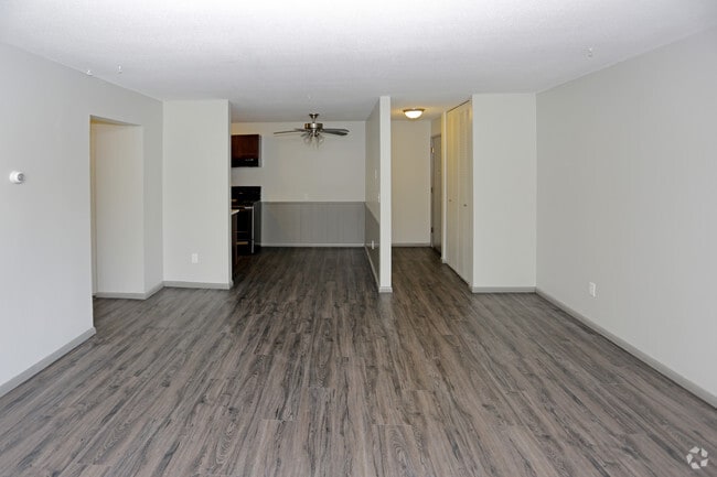 Normandale Lake Estates Apartments - Bloomington, MN | ForRent.com