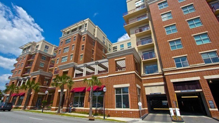 150 Bee St Unit 302 - Apartment for Rent | Charleston, SC | Starting at ...