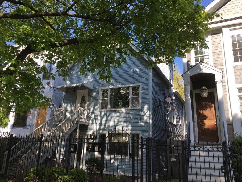 3421 N Bell Ave Unit 2 - Apartment for Rent | Chicago, IL | Starting at ...