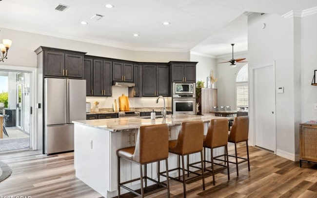 BEAUTIFUL 4/2 Pool Home in Candlewick LH Off-Campus Housing, Panama ...