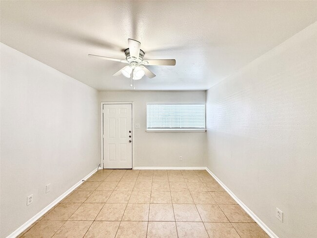 1141 N Durham Dr Unit 9 Off-Campus Housing, Houston, TX