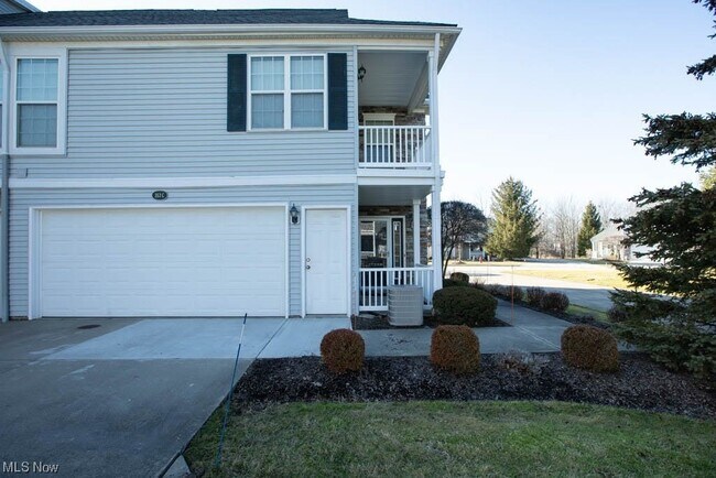353 W Legend Ct Unit C - Condo for Rent in Highland Heights, OH ...
