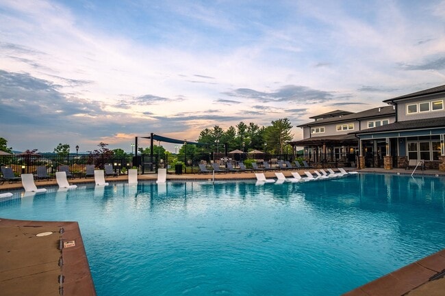 Foxridge Apartment Homes | Virginia Tech | Off-Campus Housing Search