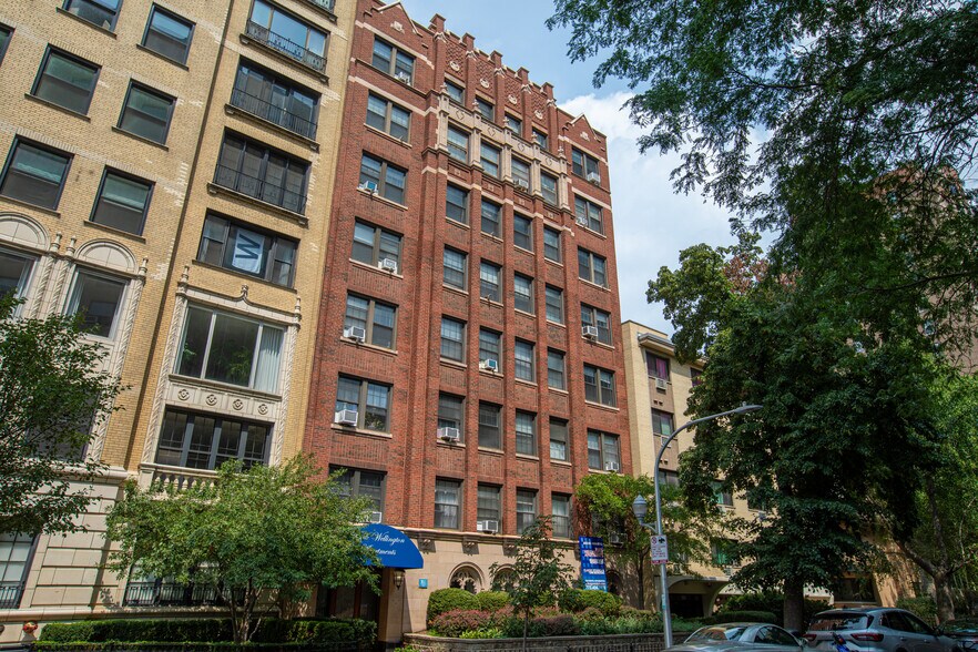 Rentals near Addison Station (Red Line) - Page 17 | ForRent.com