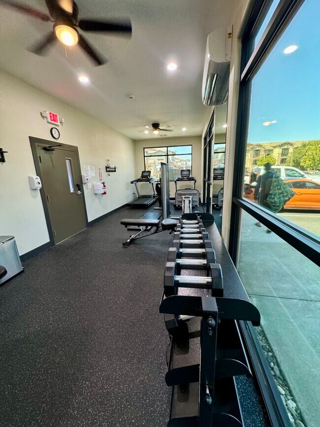 1251 Whitney Ranch Pkwy Condo Unit 1235 - Condo for Rent in Rocklin, CA ...