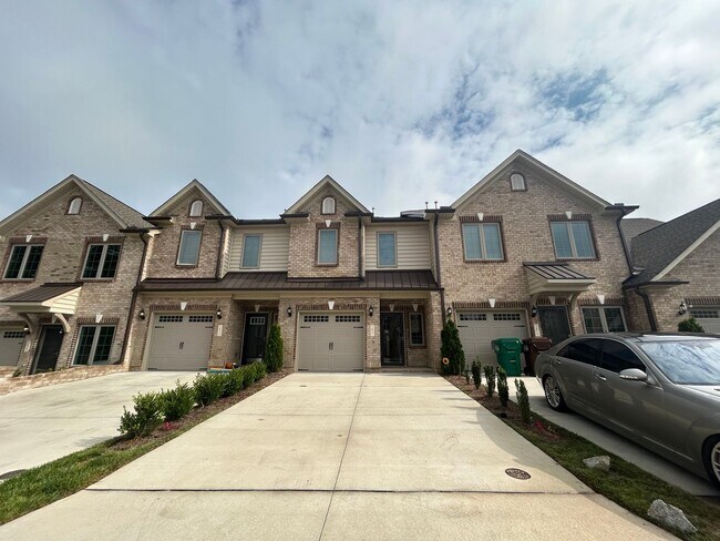 BRAND NEW Luxury 2-story townhome 2 bedroo... - Townhome Rental in High Point NC | ForRent.com