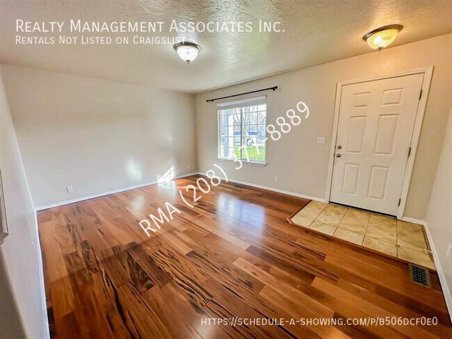 Spacious 4 Bedroom House in East Meridian - House Rental in Meridian ...